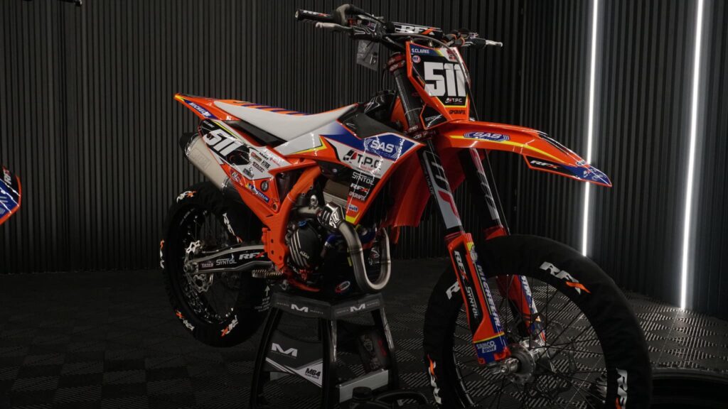 SAS TPC KTM unveils new look and third rider for 2024 British ...