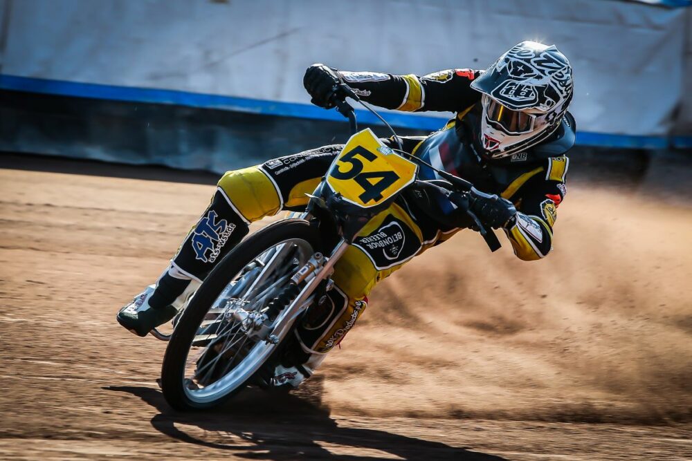 2023 FIM Long Track World Championship challengers head to Scheessel ...
