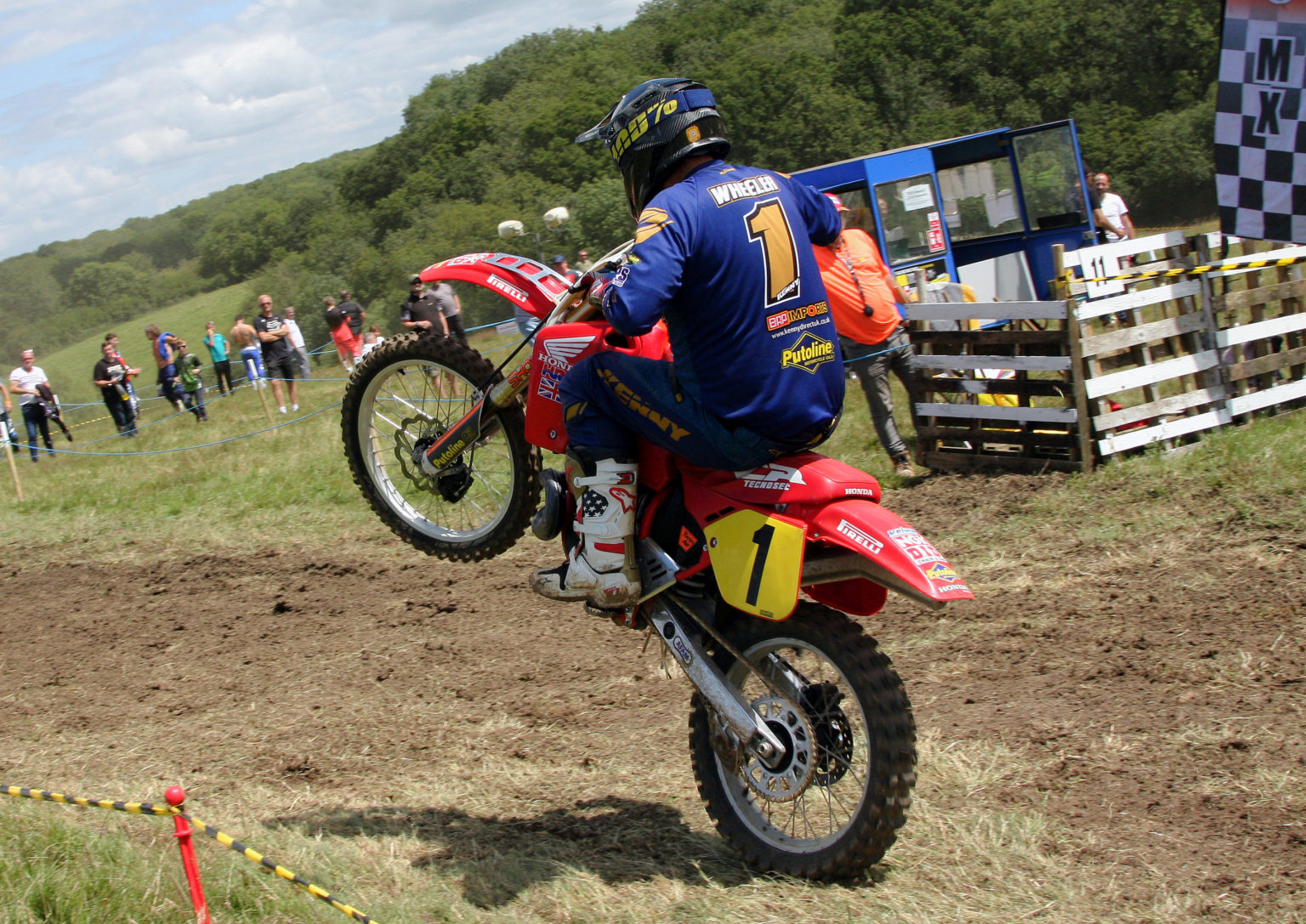 Wheeler wins the War! UK Evo MX Championship Round 1 - Race Report ...