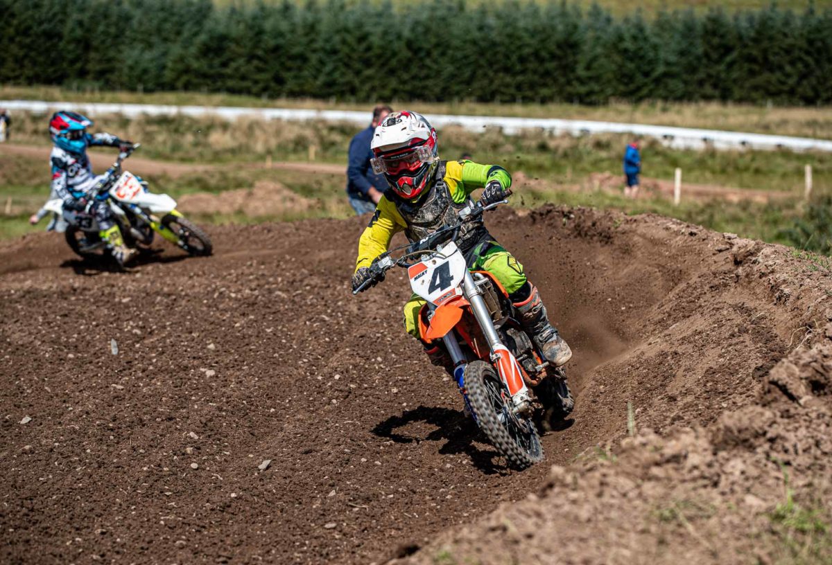 Adamson & Hague on the Gas at Duns! Scot MX SACU Scottish Motocross ...