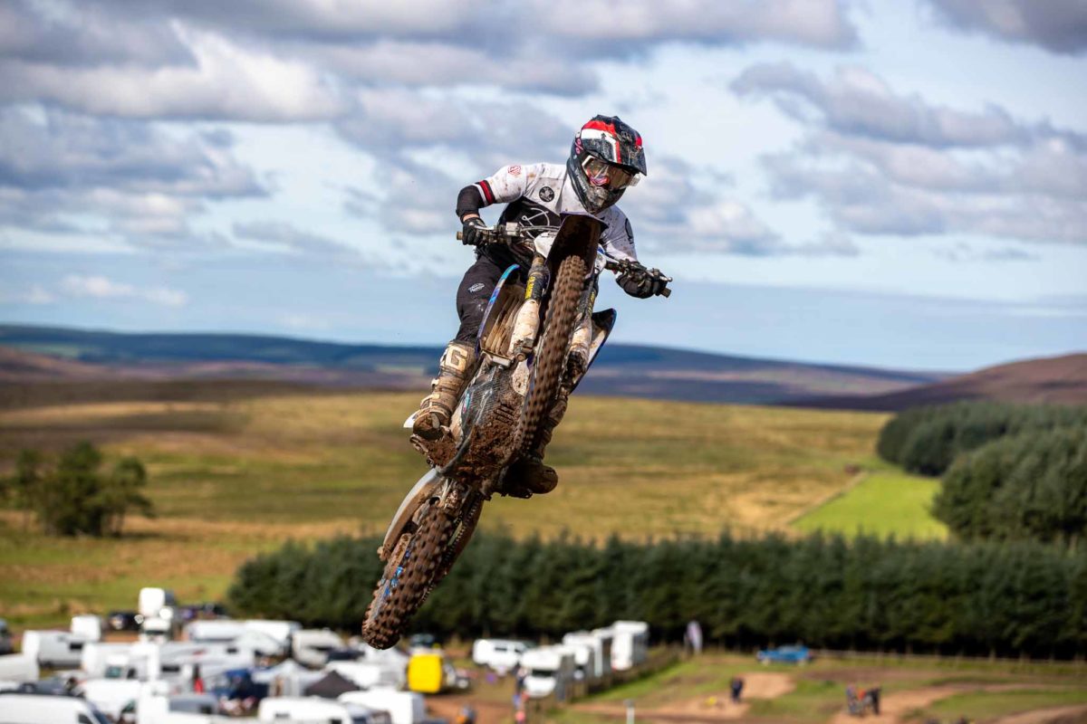 Adamson & Hague on the Gas at Duns! Scot MX SACU Scottish Motocross ...