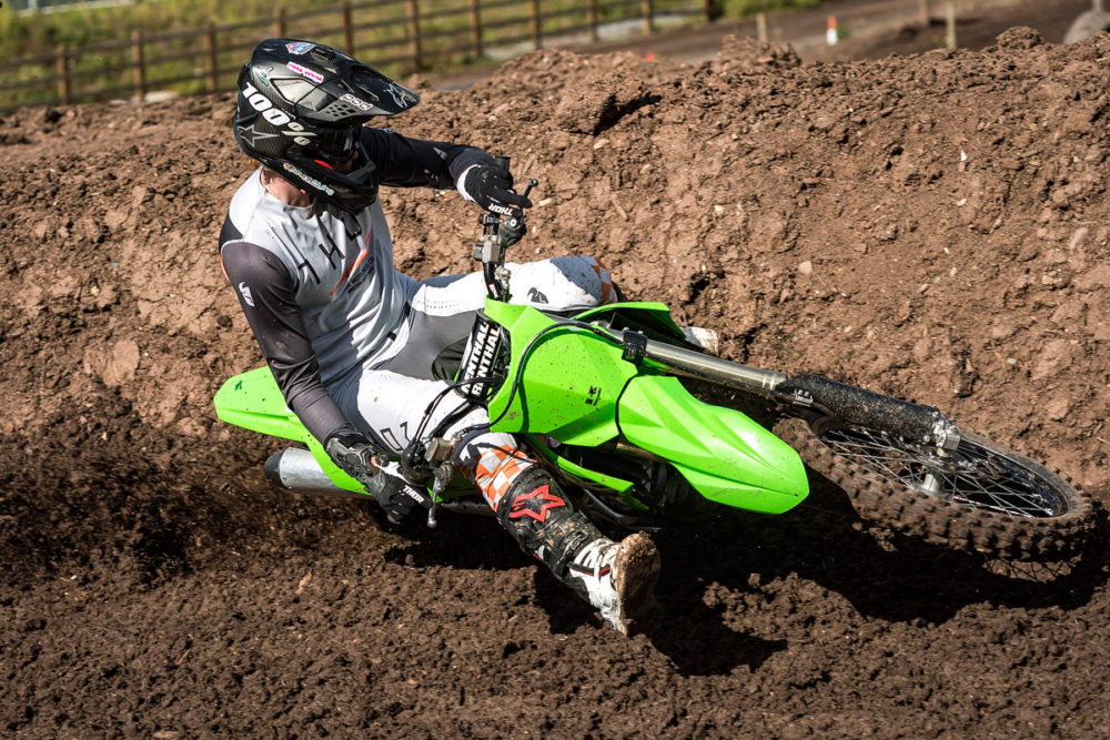 2021 Kawasaki KX250 - Test Ride, first look and new features! - Dirt Hub
