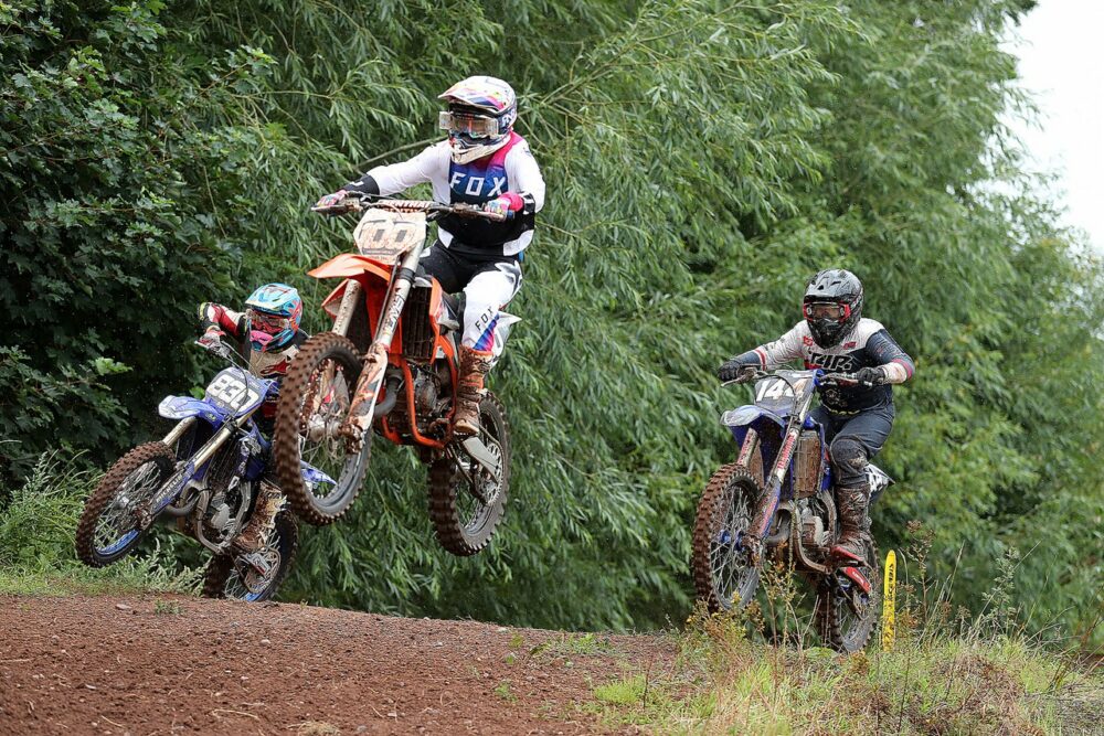 On the march to Bromsberrow! 2023 AMCA British Motocross Championship ...