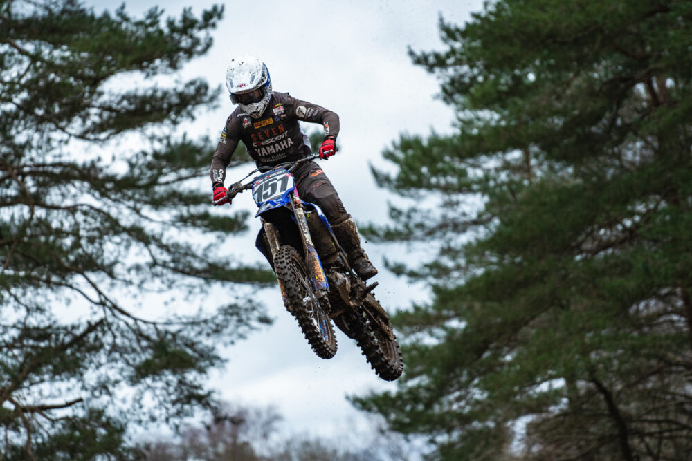Kullas's MX Nationals title defence starts with podium at Oakhanger ...