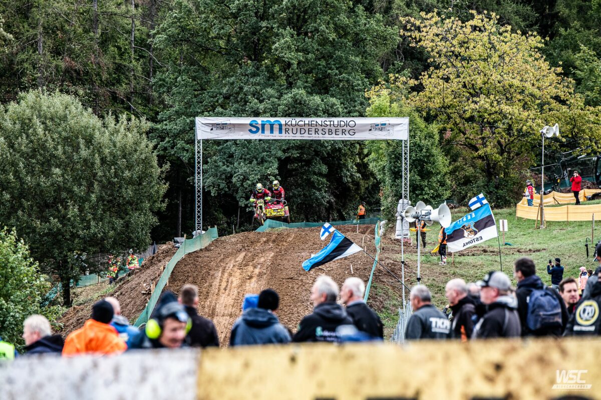 Bax & Cermak take the title by four points! 2022 World Sidecarcross ...