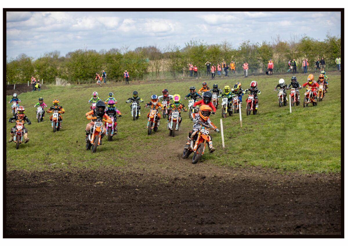 The ruts were all White! 2023 Kensworth MXC Championship Round 2 - Race ...