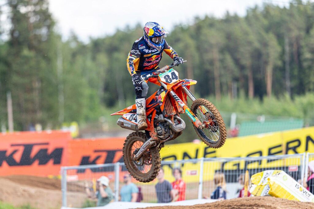 Jeffrey Herlings to race Monster Masters Midweek Race Series! - Dirt Hub