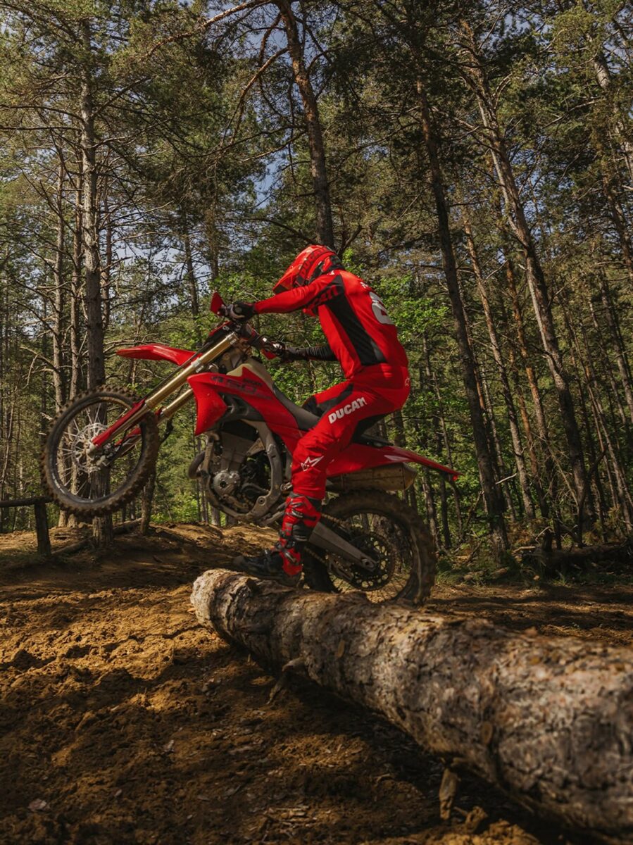 Ducati release their first Enduro bike the Ducati Desmo450 EDS - Dirt Hub