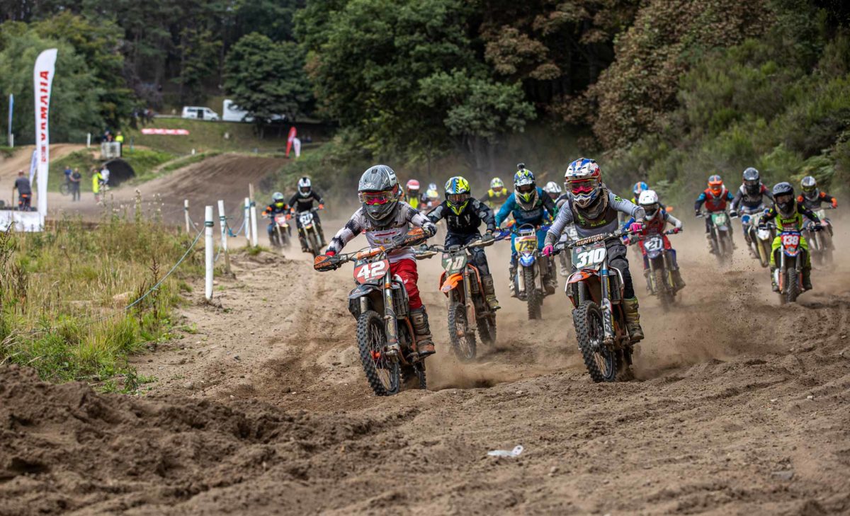 Simpson wins at Woodside! ScotMX Scottish Motocross Championships Round ...