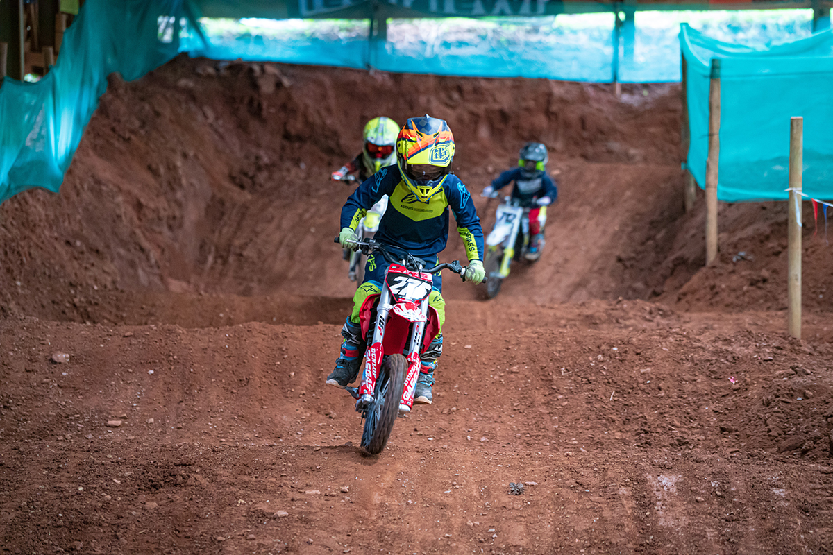 Whizzing at Wheeldon... 2022/2023 EXGB British Indoor Electric X ...