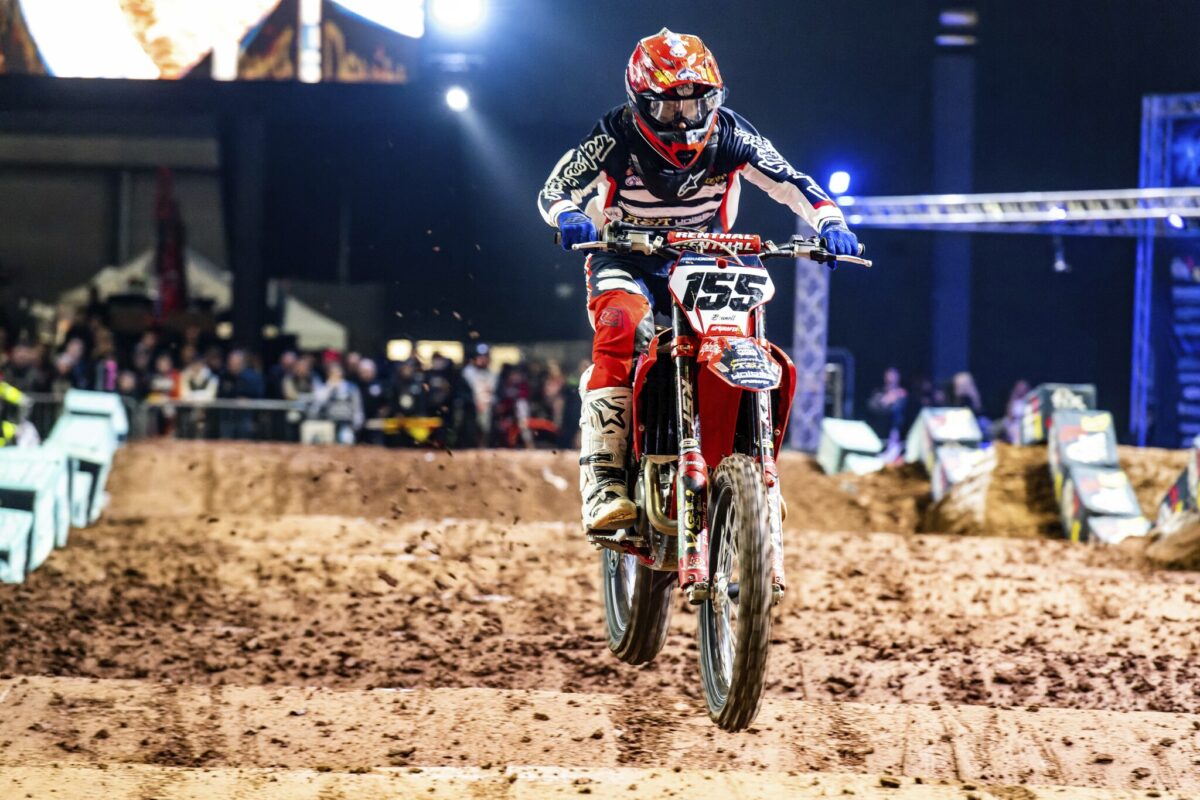 Tommy Searle Vs Conrad Mewse - The Big Two discuss Arenacross 2024 ...