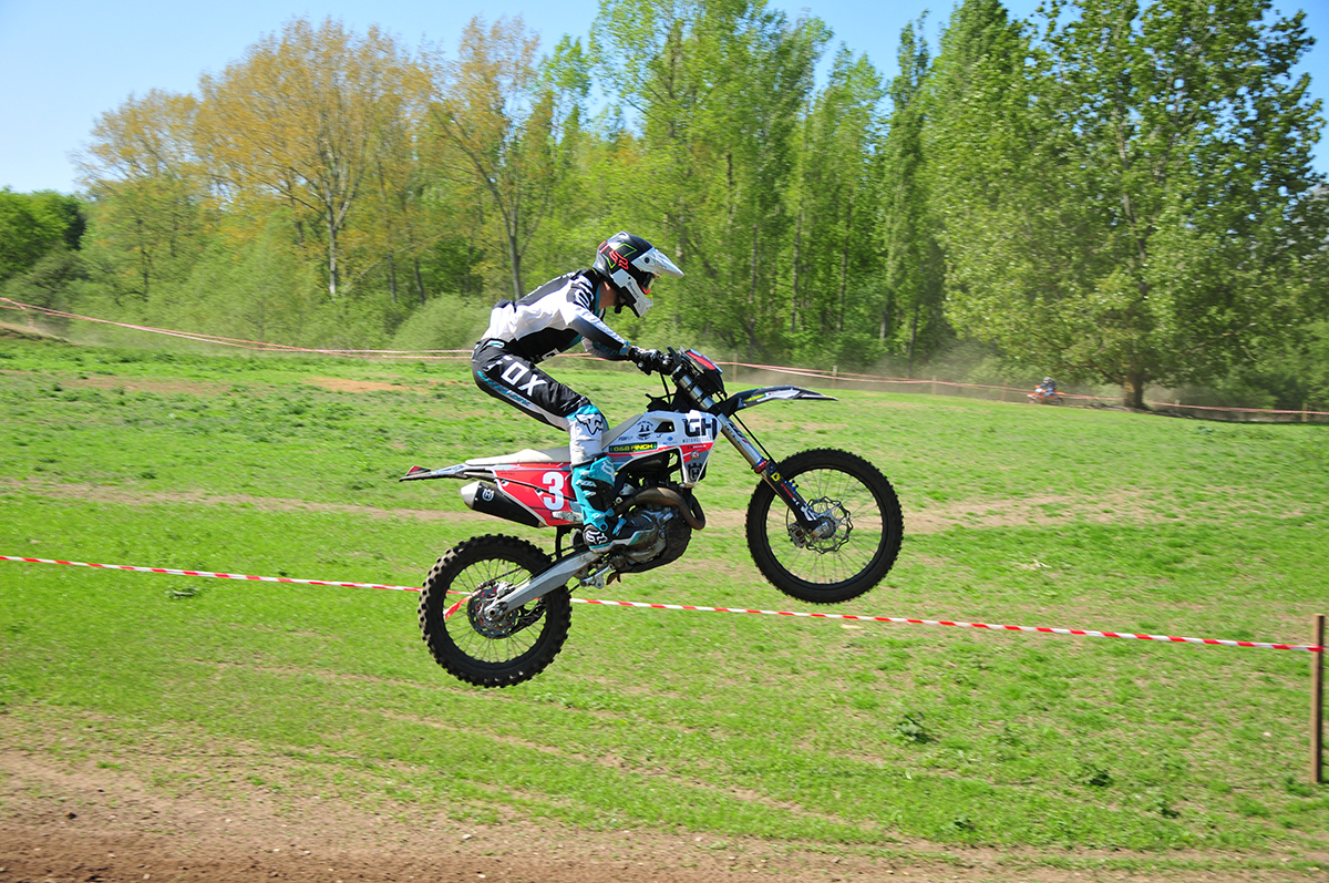 Cole on the boil at Foxborough! Sudbury MCC GH Motorcycles Solo Enduro ...