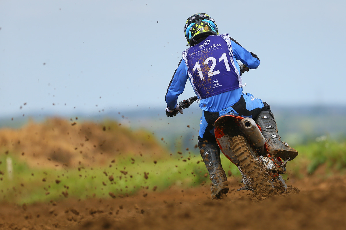 Huge Vet victory for White! ACU British Vets Motocross Championship ...