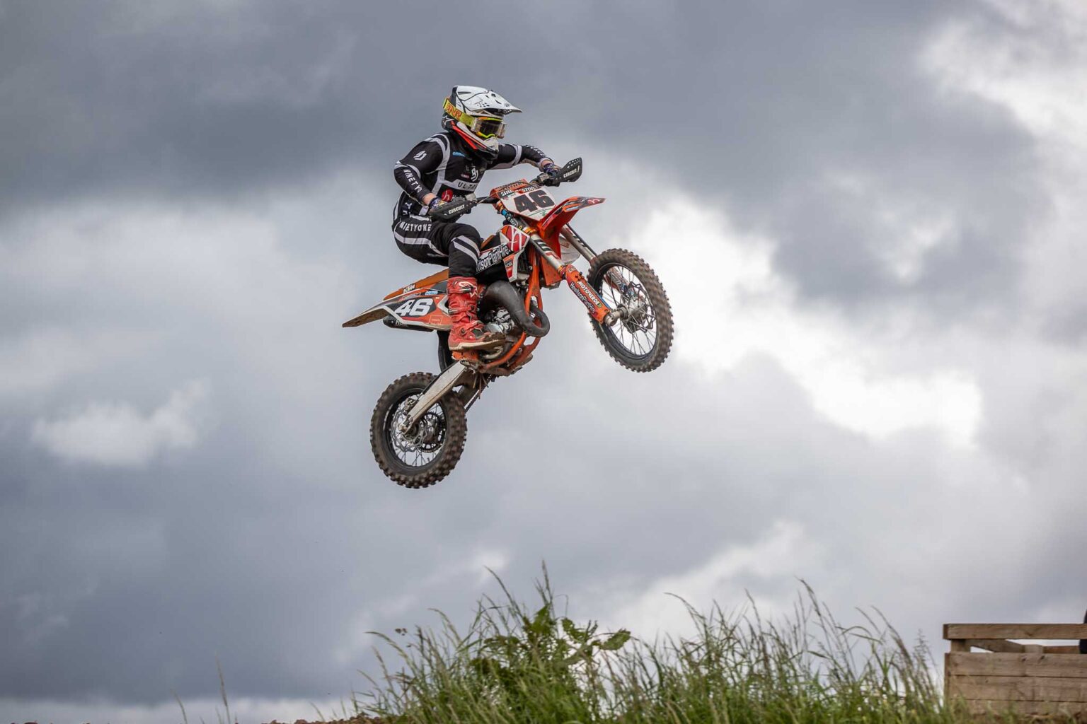 McCormick & Mewse dominate at Duns! 2024 Scottish Motocross ...