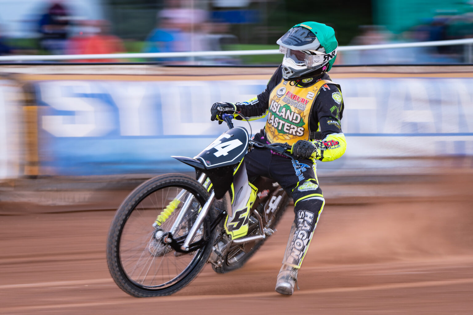 Ian Clark wins GT140 Island Masters Shaletrack Championship - Race ...