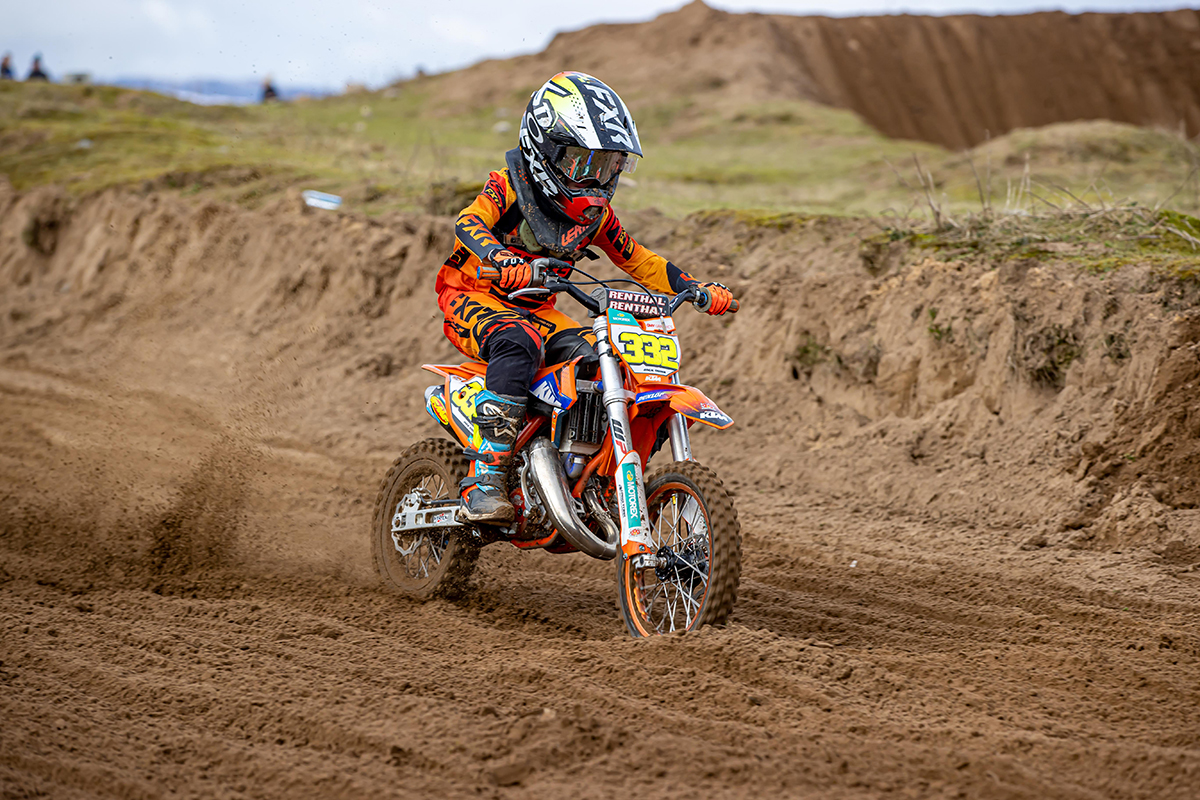 Adamson tames Tain! 2023 Scottish Motocross Championship Round 1 - Race ...