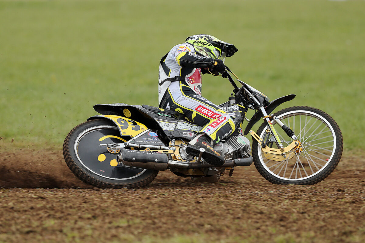 Shanes makes gains at Dalton! The Barracks Bonanza Grasstrack - Race ...
