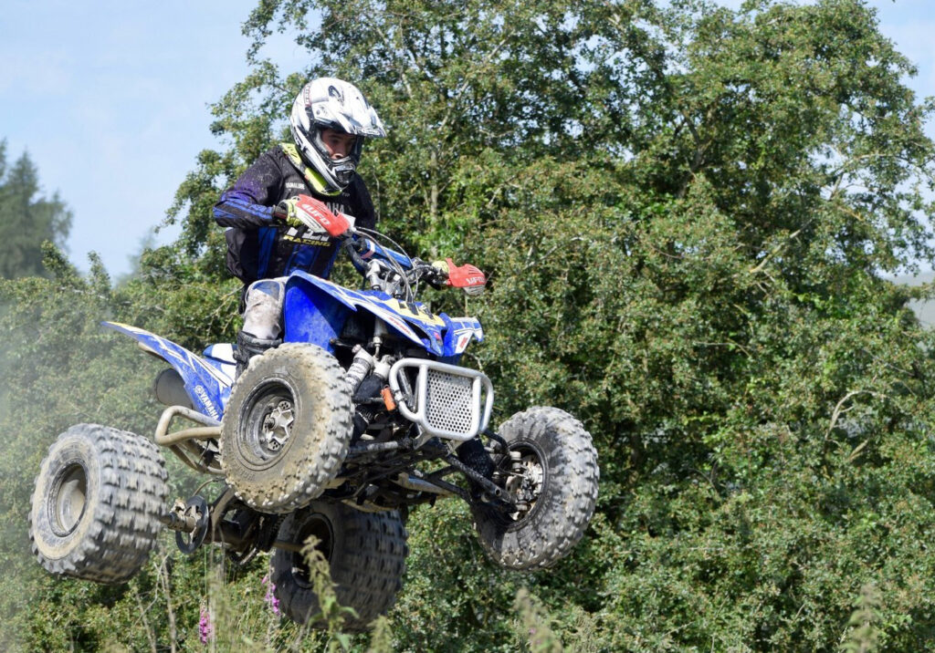 Quad Bike Racing UK - Dirt Hub