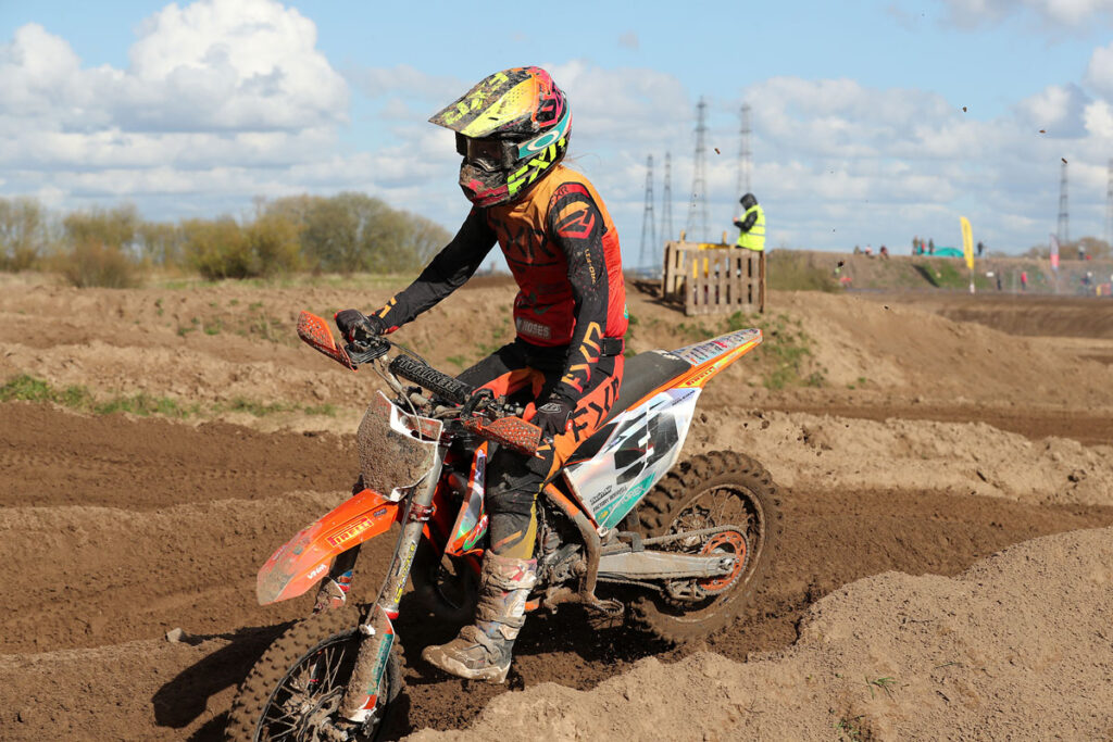 Ray makes hay at Preston Docks! 2024 AMCA British Motocross ...