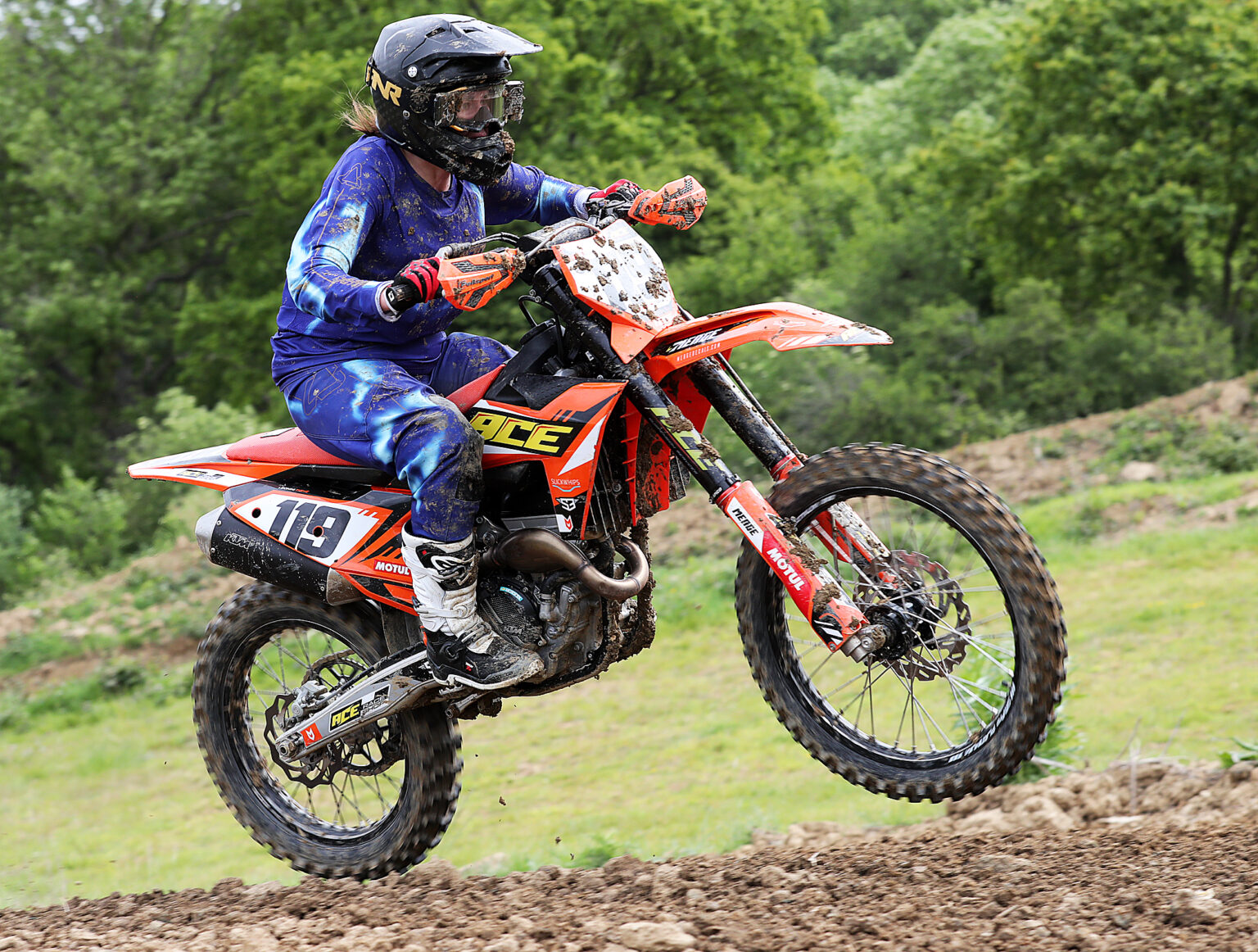 Dodd digs deep at Brookthorpe! 2026 AMCA British Motocross Championship ...