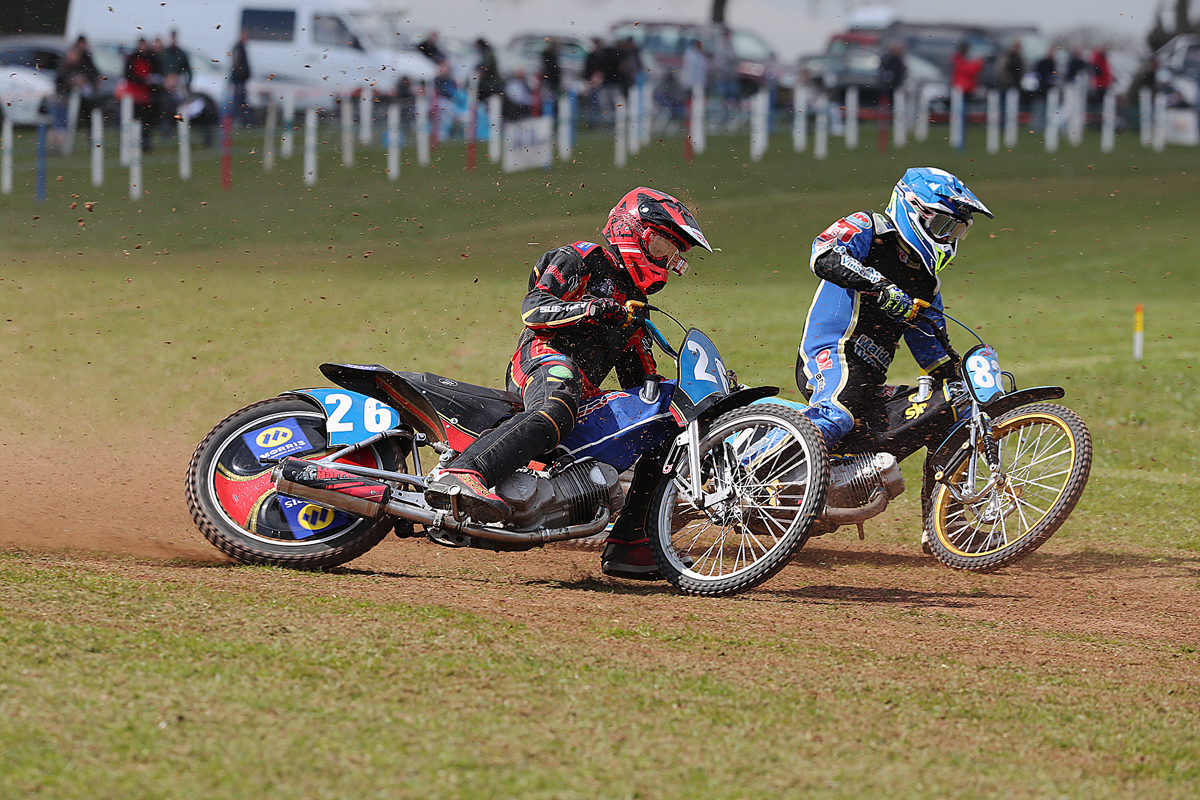 Shanes makes the gains at Ledbury! 2022 Ledbury Leader Grasstrack ...