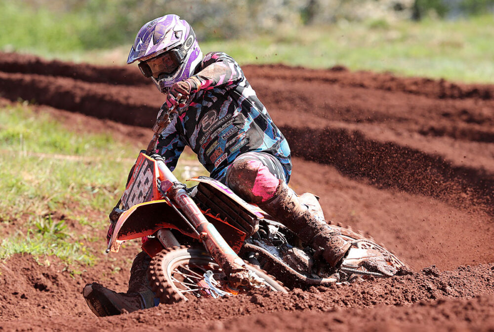 Marshall motors to Hawkstone victory! 2024 AMCA British Motocross ...