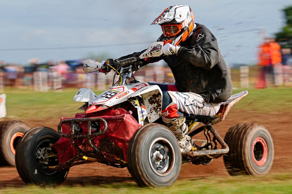 Luke the Duke of Sparrington! Ledbury Flyer Grasstrack - Rundown ...