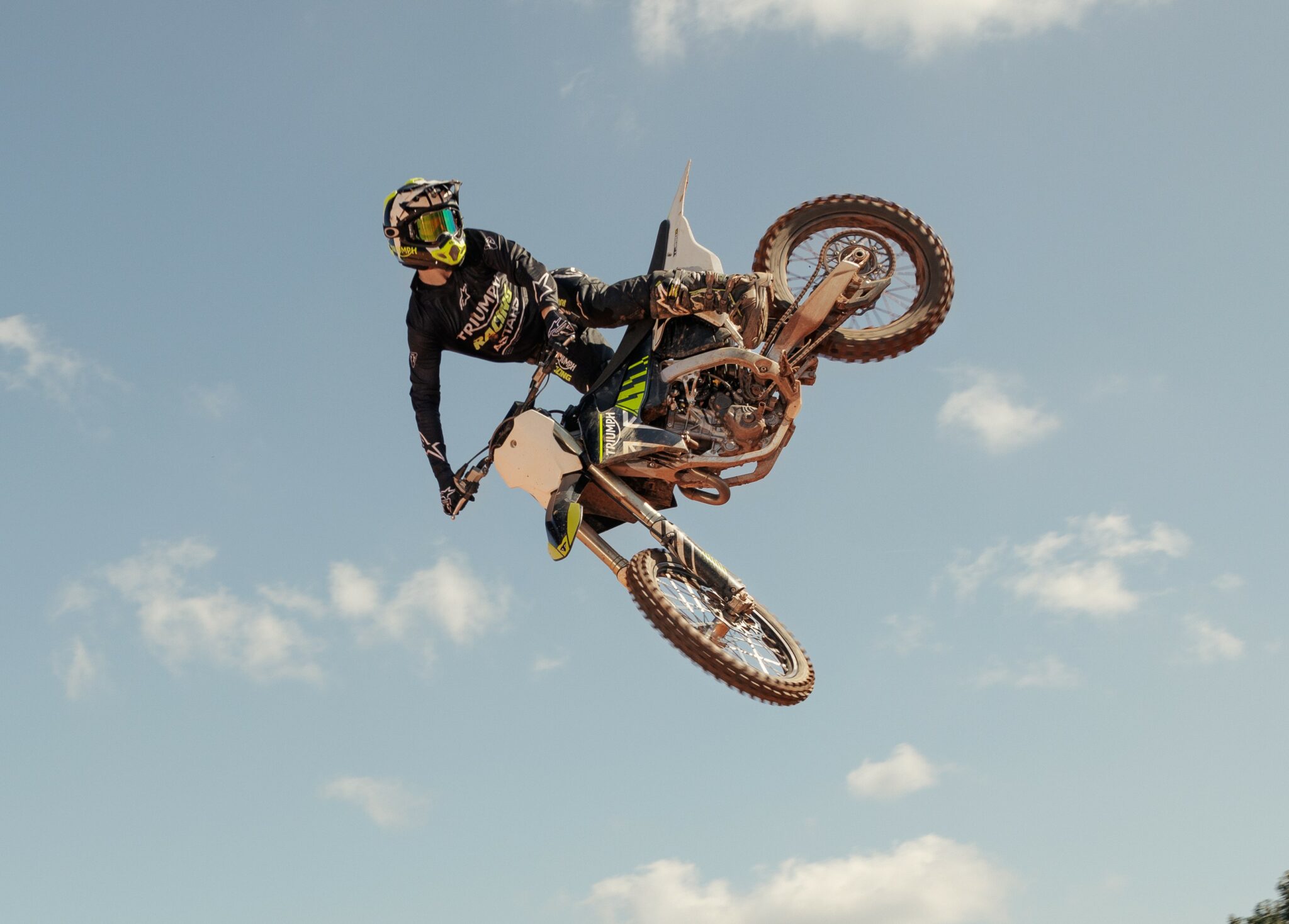 Triumph reveals their new Motocross machine: The TF 250-X! - Dirt Hub